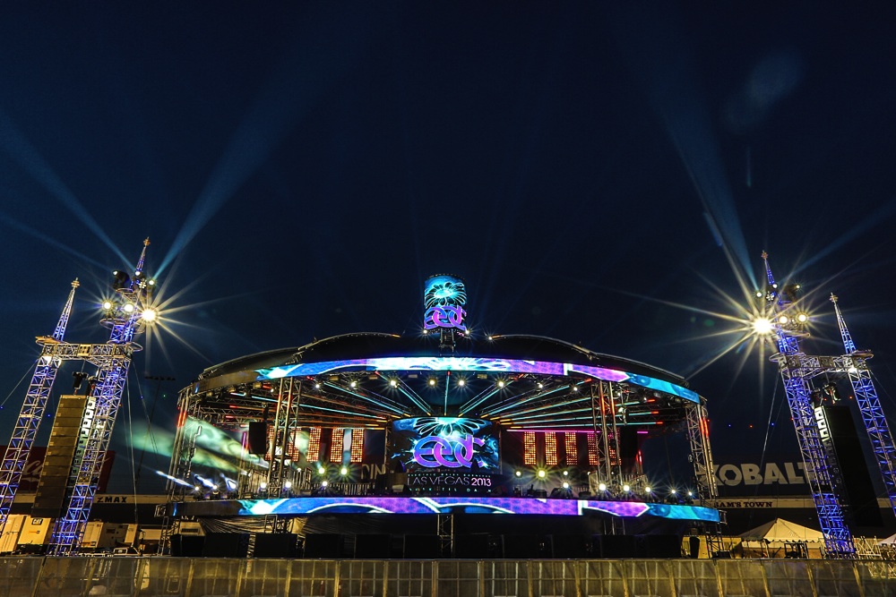The stages of EDC Las Vegas 2013 – Electronic Vegas