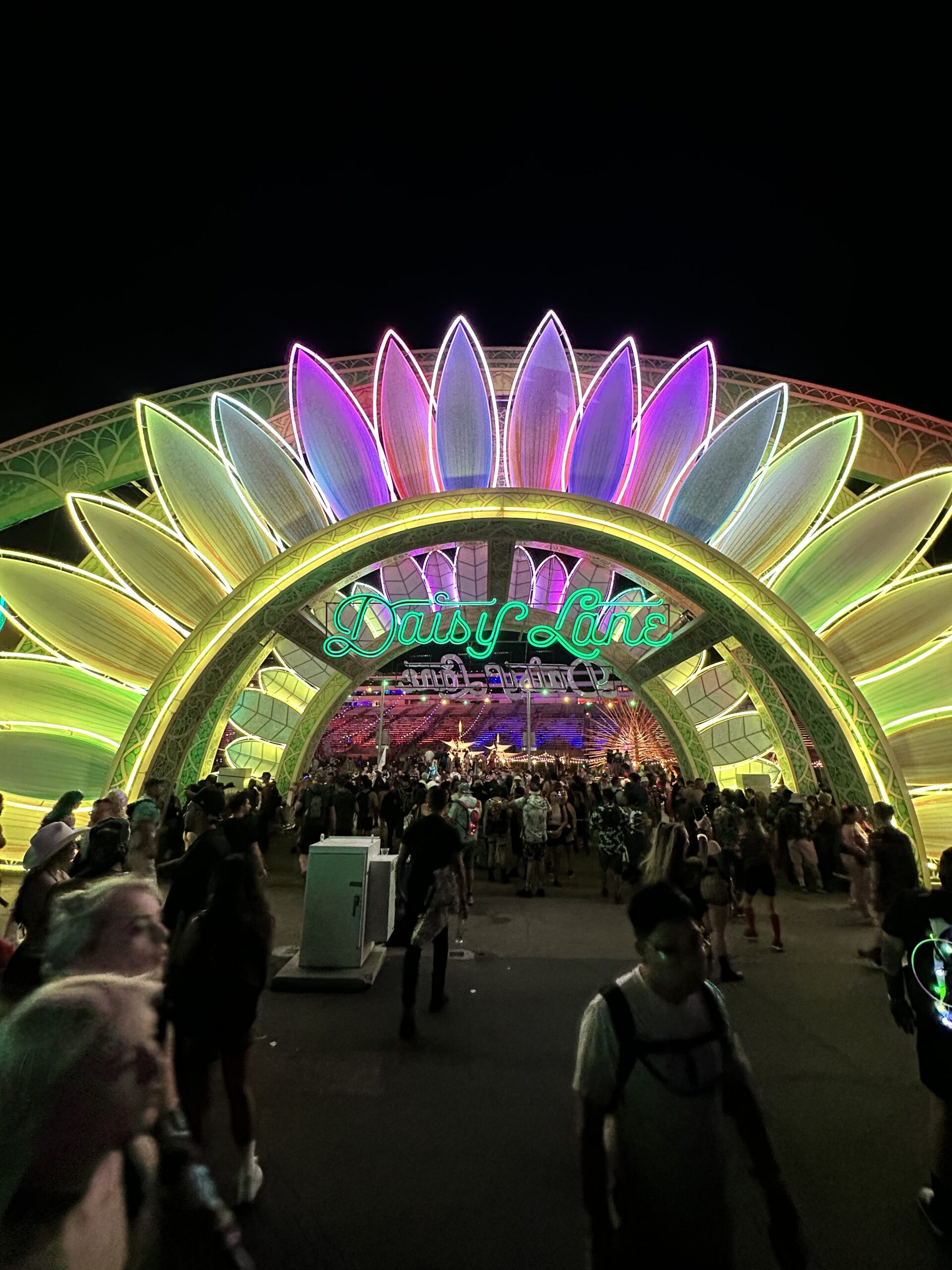 A first look at the stages and art of EDC Las Vegas 2023 – Electronic Vegas